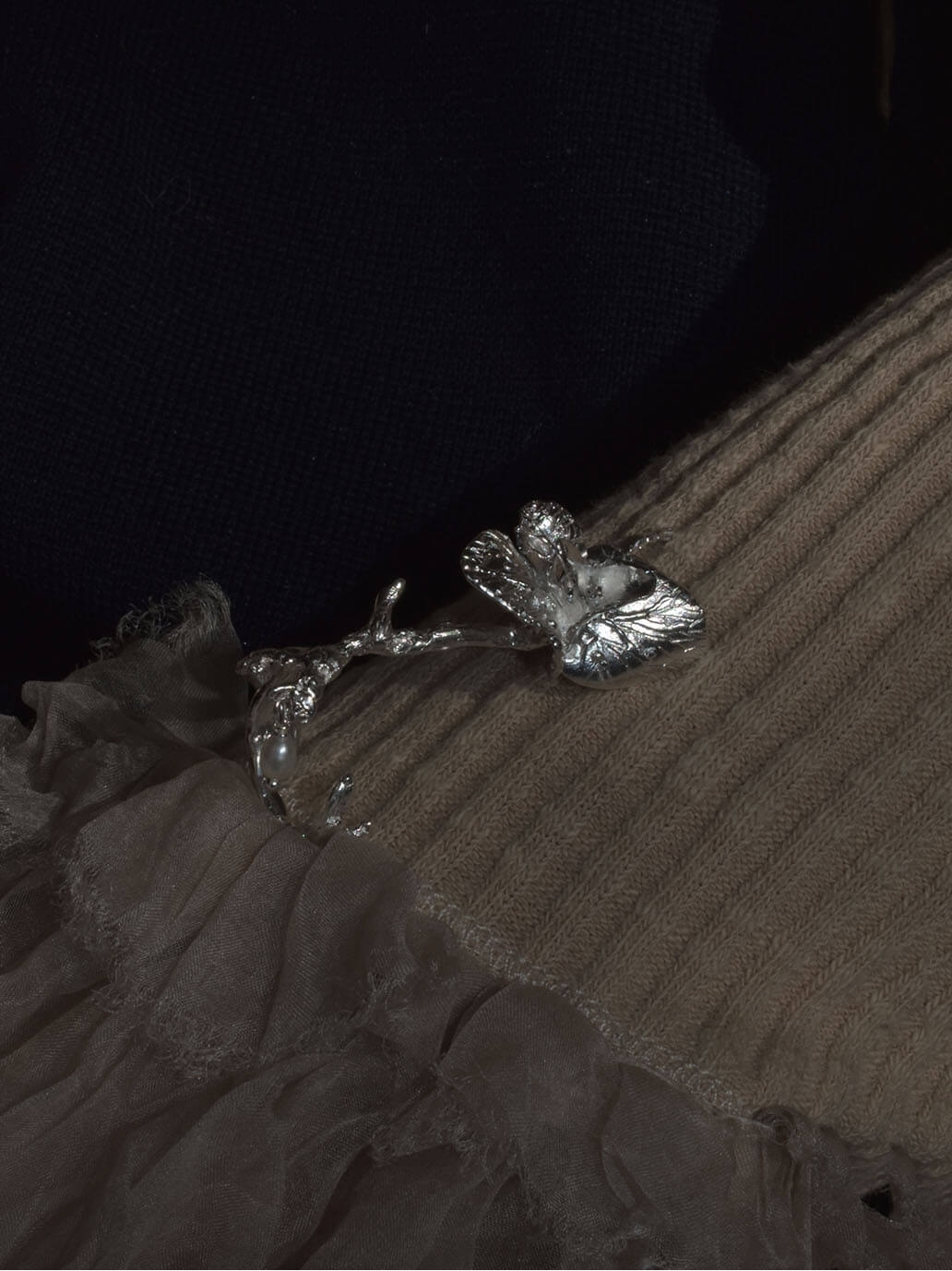 White resurrection ring